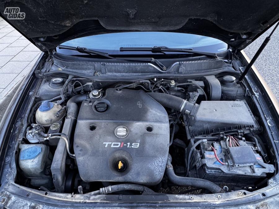 Black SEAT Leon 2001 in Vilnius, with an engine capacity of 1.90 L and mileage of 425 thousand km for 1000 €, photo 14 on AUTOMOTO.COM.LV