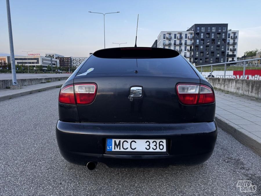Black SEAT Leon 2001 in Vilnius, with an engine capacity of 1.90 L and mileage of 425 thousand km for 1000 €, photo 16 on AUTOMOTO.COM.LV