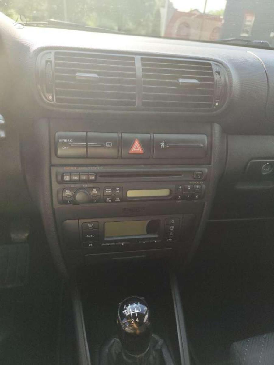 Black SEAT Leon 2002 in Zarasai, with an engine capacity of 1.78 L and mileage of 209 thousand km for 2400 €, photo 11 on AUTOMOTO.COM.LV