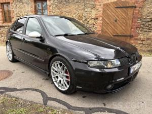 Black SEAT Leon 2002 in Bauska, with an engine capacity of 1.90 L and mileage of 392 thousand km for 1500 €, photo 8 on AUTOMOTO.COM.LV