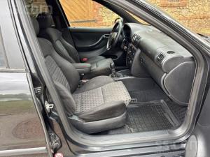 Black SEAT Leon 2002 in Bauska, with an engine capacity of 1.90 L and mileage of 392 thousand km for 1500 €, photo 23 on AUTOMOTO.COM.LV