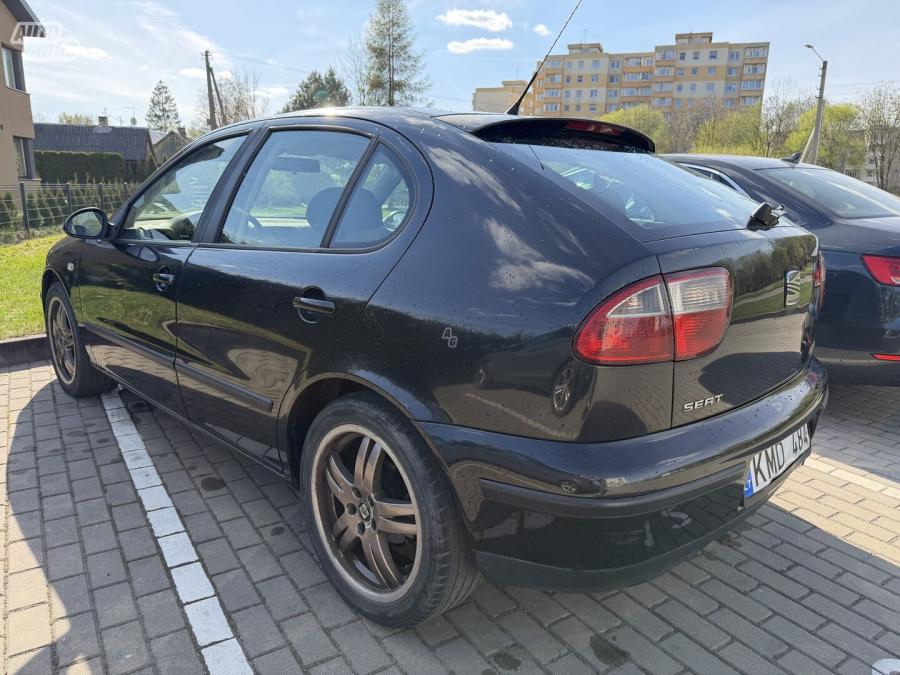 Black SEAT Leon 2003 in Kaunas, with an engine capacity of 1.90 L and mileage of 420 thousand km for 1000 €, photo 9 on AUTOMOTO.COM.LV