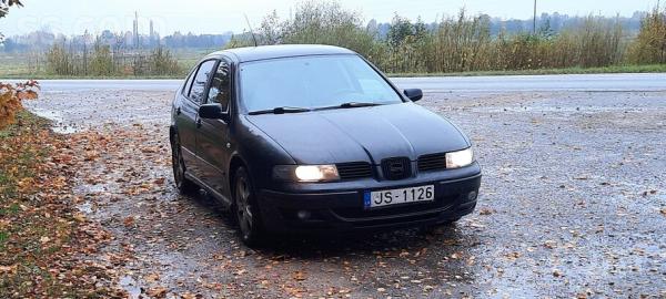 Черный Сеат Леон 2003 в Елгава, объемом двигателя 1.90 л и пробегом 403 тыс. км за 950 €, фото 1 на AUTOMOTO.COM.LV