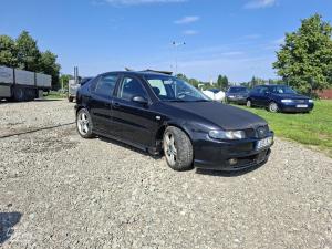 Black SEAT Leon 2003 in Sirvintos, with an engine capacity of 1.90 L and mileage of 280 thousand km for 1050 €, photo 6 on AUTOMOTO.COM.LV