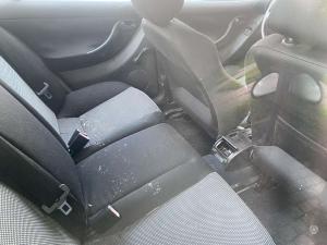 Black SEAT Leon 2003 in Vilnius, with an engine capacity of 1.60 L and mileage of 270 thousand km for 490 €, photo 6 on AUTOMOTO.COM.LV