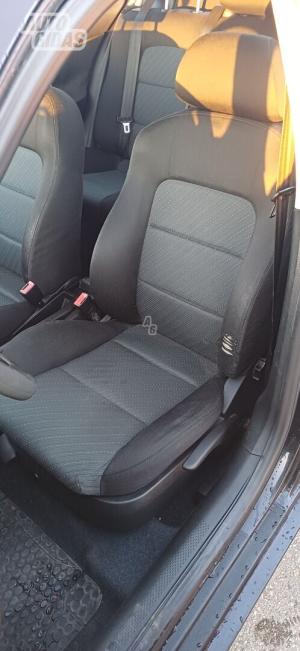 Black SEAT Leon 2004 in Kaunas, with an engine capacity of 1.90 L and mileage of 413 thousand km for 1599 €, photo 8 on AUTOMOTO.COM.LV