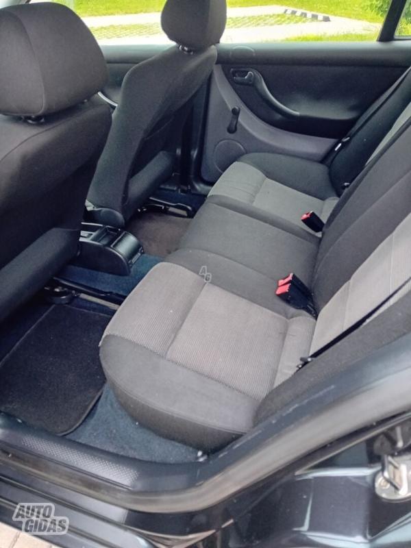 Melns SEAT Leon 2004 Vilkaviškis, ar dzinēja tilpumu 1.60 L un nobraukumu 198 tūkst. km par 1350 €, foto 6 vietnē AUTOMOTO.COM.LV