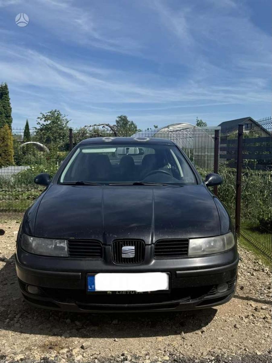 Melns SEAT Leon 2004 Panevēža, ar dzinēja tilpumu 1.90 L un nobraukumu 311 tūkst. km par 650 €, foto 1 vietnē AUTOMOTO.COM.LV