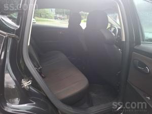 Black SEAT Leon 2005 in Riga, with an engine capacity of 2.00 L and mileage of 298 thousand km for 1480 €, photo 7 on AUTOMOTO.COM.LV