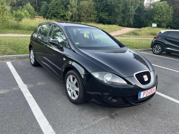 Black SEAT Leon 2005 in Vilnius, with an engine capacity of 1.98 L and mileage of 179 thousand km for 1999 €, photo 3 on AUTOMOTO.COM.LV