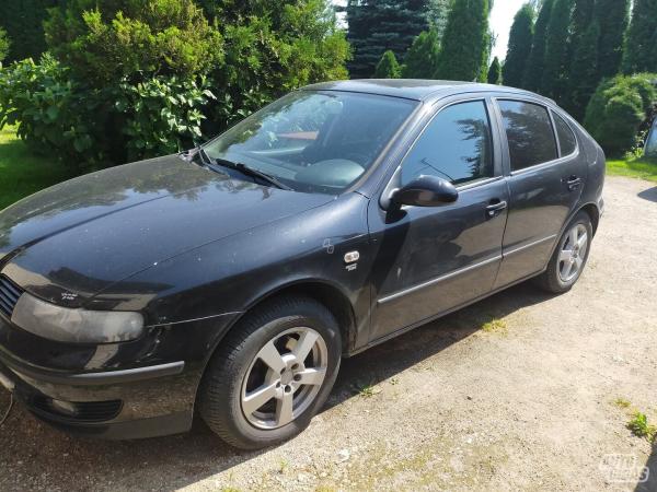 Black SEAT Leon 2005 in Birzai, with an engine capacity of 1.80 L and mileage of 234 thousand km for 1800 €, photo 1 on AUTOMOTO.COM.LV
