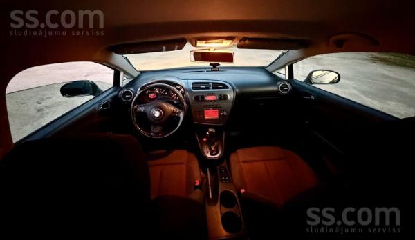 Melns SEAT Leon 2005 Jelgava, ar dzinēja tilpumu 2.00 L un nobraukumu 250 tūkst. km par 1700 €, foto 5 vietnē AUTOMOTO.COM.LV
