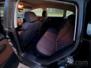 Black SEAT Leon 2005 in Jelgava, with an engine capacity of 2.00 L and mileage of 250 thousand km for 1550 €, photo 9 on AUTOMOTO.COM.LV