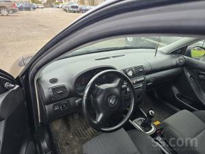 Black SEAT Leon 2005 in Talsi, with an engine capacity of 1.90 L and mileage of 190 thousand km for 2850 €, photo 4 on AUTOMOTO.COM.LV