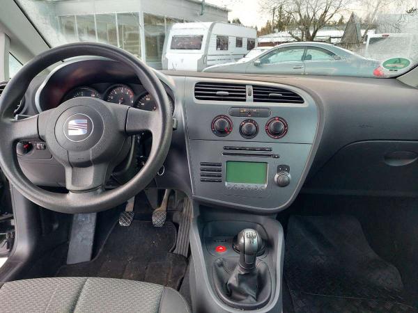 Melns SEAT Leon 2006 Utena, ar dzinēja tilpumu 1.60 L un nobraukumu 161 tūkst. km par 1999 €, foto 9 vietnē AUTOMOTO.COM.LV