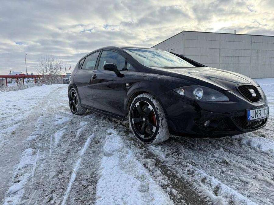Melns SEAT Leon 2006 Kauņa, ar dzinēja tilpumu 1.97 L un nobraukumu 350 tūkst. km par 1490 €, foto 2 vietnē AUTOMOTO.COM.LV
