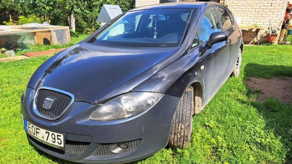 Melns SEAT Leon 2006 Kelmė, ar dzinēja tilpumu 1.90 L un nobraukumu 358 tūkst. km par 1200 €, foto 1 vietnē AUTOMOTO.COM.LV