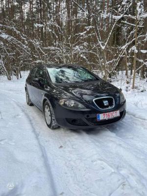 Black SEAT Leon 2006 in Alytus, with an engine capacity of 1.97 L and mileage of 313 thousand km for 1200 €, photo  on AUTOMOTO.COM.LV