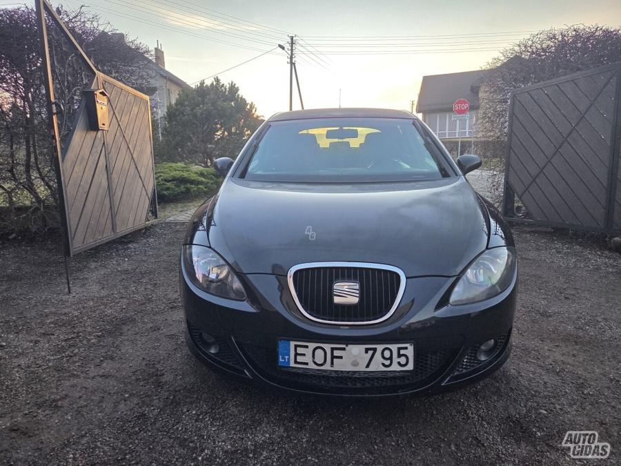 Melns SEAT Leon 2006 Telšiai, ar dzinēja tilpumu 1.90 L un nobraukumu 333 tūkst. km par 1750 €, foto 5 vietnē AUTOMOTO.COM.LV