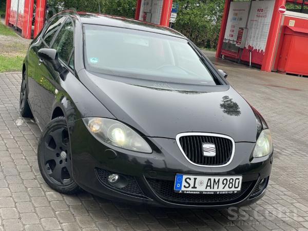 Melns SEAT Leon 2006 Rīga, ar dzinēja tilpumu 2.00 L un nobraukumu 155 tūkst. km par 2990 €, foto 2 vietnē AUTOMOTO.COM.LV