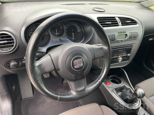 Melns SEAT Leon 2006 Rīga, ar dzinēja tilpumu 2.00 L un nobraukumu 155 tūkst. km par 2990 €, foto 9 vietnē AUTOMOTO.COM.LV