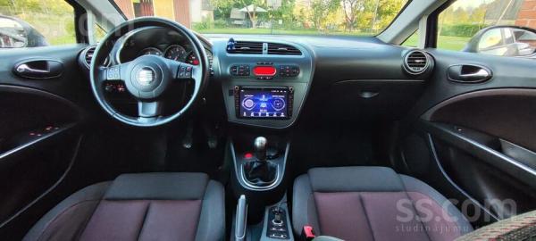 Melns SEAT Leon 2006 Ogre, ar dzinēja tilpumu 2.00 L un nobraukumu 394 tūkst. km par 2799 €, foto 8 vietnē AUTOMOTO.COM.LV
