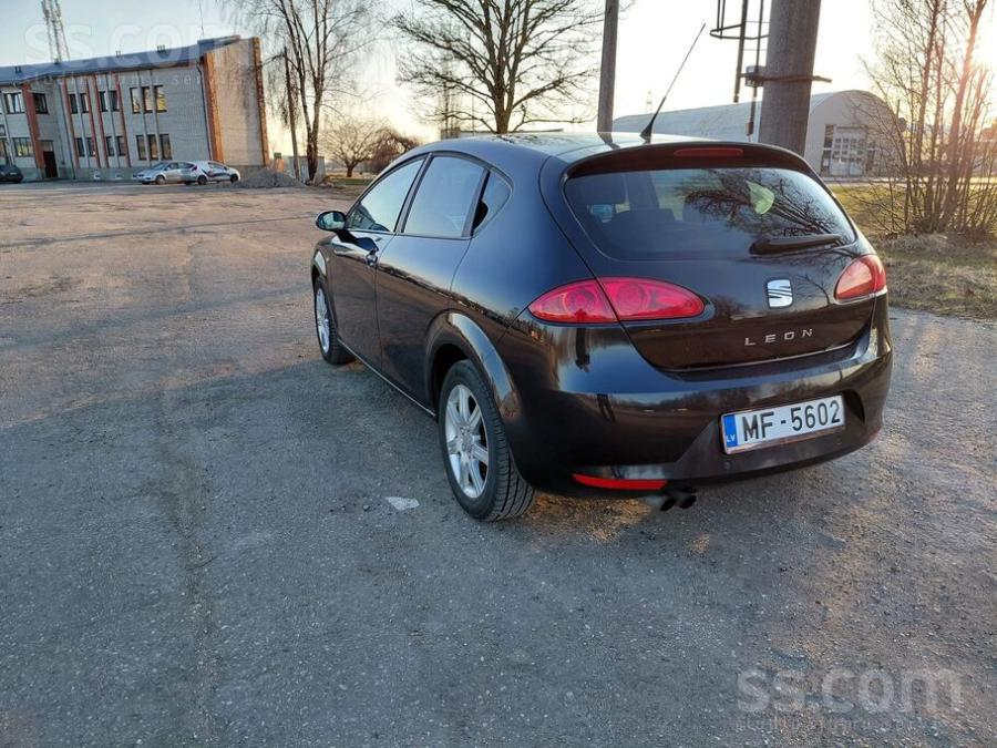 Melns SEAT Leon 2006 Talsi, ar dzinēja tilpumu 1.90 L un nobraukumu 307 tūkst. km par 2200 €, foto 5 vietnē AUTOMOTO.COM.LV