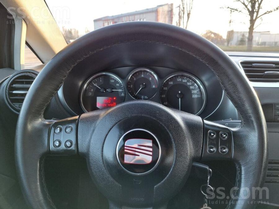 Melns SEAT Leon 2006 Talsi, ar dzinēja tilpumu 1.90 L un nobraukumu 307 tūkst. km par 2200 €, foto 14 vietnē AUTOMOTO.COM.LV