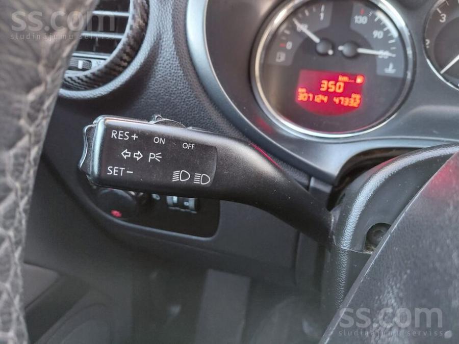 Melns SEAT Leon 2006 Talsi, ar dzinēja tilpumu 1.90 L un nobraukumu 307 tūkst. km par 2200 €, foto 15 vietnē AUTOMOTO.COM.LV
