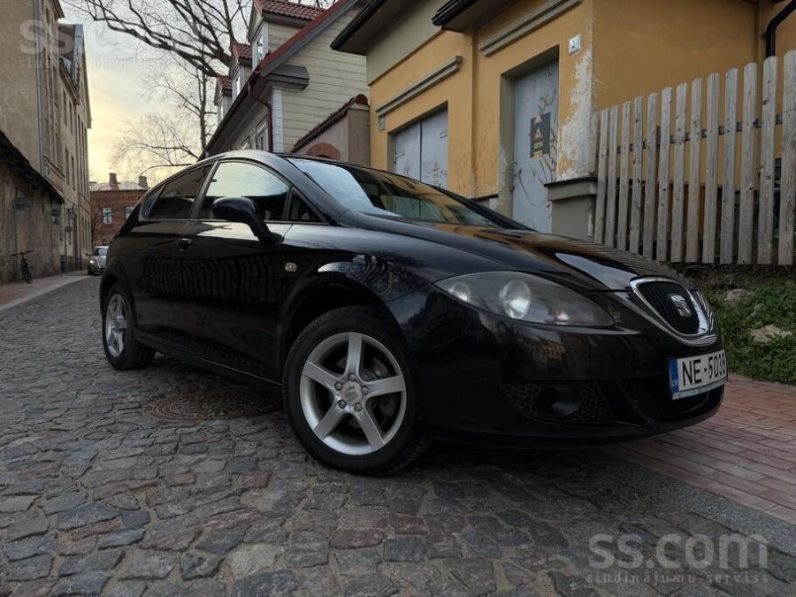 Melns SEAT Leon 2006 Cēsis, ar dzinēja tilpumu 1.90 L un nobraukumu 288 tūkst. km par 1490 €, foto 7 vietnē AUTOMOTO.COM.LV