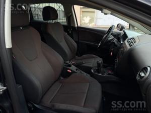 Melns SEAT Leon 2006 Cēsis, ar dzinēja tilpumu 1.90 L un nobraukumu 288 tūkst. km par 1490 €, foto 12 vietnē AUTOMOTO.COM.LV