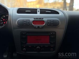 Melns SEAT Leon 2006 Cēsis, ar dzinēja tilpumu 1.90 L un nobraukumu 288 tūkst. km par 1490 €, foto 15 vietnē AUTOMOTO.COM.LV