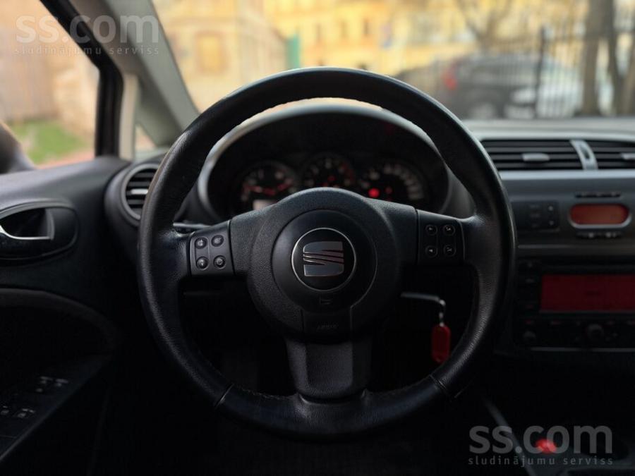 Melns SEAT Leon 2006 Cēsis, ar dzinēja tilpumu 1.90 L un nobraukumu 288 tūkst. km par 1490 €, foto 17 vietnē AUTOMOTO.COM.LV