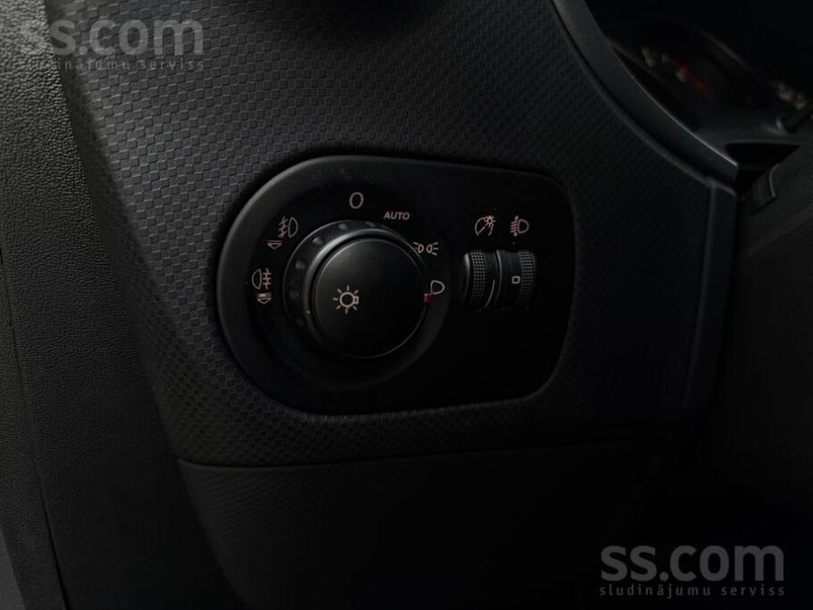 Melns SEAT Leon 2006 Cēsis, ar dzinēja tilpumu 1.90 L un nobraukumu 288 tūkst. km par 1490 €, foto 18 vietnē AUTOMOTO.COM.LV
