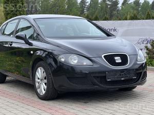 Black SEAT Leon 2006 in Cesis, with an engine capacity of 1.60 L and mileage of 224 thousand km for 3500 €, photo  on AUTOMOTO.COM.LV