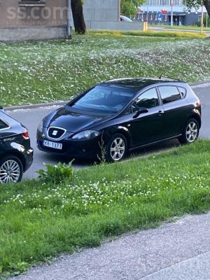 Melns SEAT Leon 2006 Daugavpils, ar dzinēja tilpumu 2.00 L un nobraukumu 280 tūkst. km par 2000 €, foto  vietnē AUTOMOTO.COM.LV