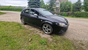 Melns SEAT Leon 2006 Kauņa, ar dzinēja tilpumu 1.97 L un nobraukumu 324 tūkst. km par 950 €, foto  vietnē AUTOMOTO.COM.LV