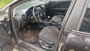 Black SEAT Leon 2006 in Kaunas, with an engine capacity of 1.97 L and mileage of 324 thousand km for 950 €, photo 4 on AUTOMOTO.COM.LV