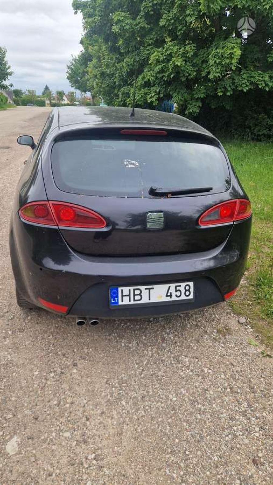 Black SEAT Leon 2006 in Kaunas, with an engine capacity of 1.97 L and mileage of 324 thousand km for 950 €, photo 15 on AUTOMOTO.COM.LV