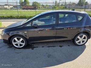 Melns SEAT Leon 2006 Šauļi, ar dzinēja tilpumu 2.00 L un nobraukumu 301 tūkst. km par 1800 €, foto 6 vietnē AUTOMOTO.COM.LV
