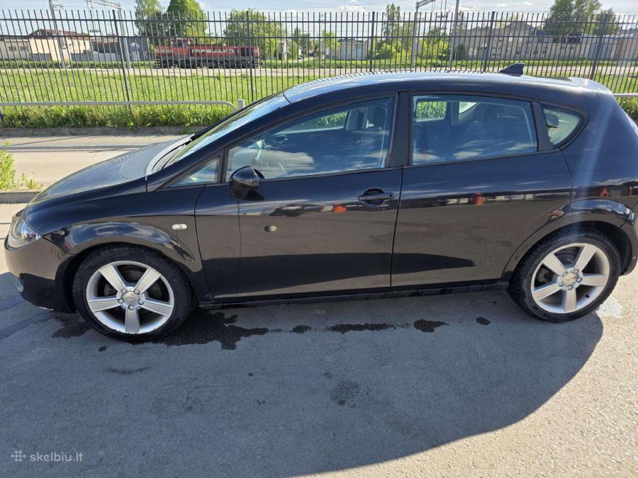 Melns SEAT Leon 2006 Šauļi, ar dzinēja tilpumu 2.00 L un nobraukumu 301 tūkst. km par 1800 €, foto 6 vietnē AUTOMOTO.COM.LV