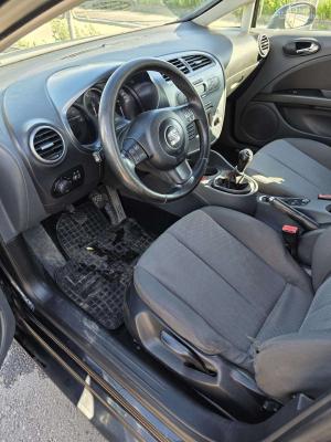 Melns SEAT Leon 2006 Šauļi, ar dzinēja tilpumu 2.00 L un nobraukumu 301 tūkst. km par 1800 €, foto 9 vietnē AUTOMOTO.COM.LV