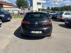 Melns SEAT Leon 2006 Šauļi, ar dzinēja tilpumu 1.90 L un nobraukumu 304 tūkst. km par 999 €, foto 7 vietnē AUTOMOTO.COM.LV