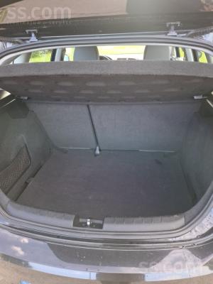 Black SEAT Leon 2006 in Riga, with an engine capacity of 1.60 L and mileage of 227 thousand km for 3000 €, photo 12 on AUTOMOTO.COM.LV
