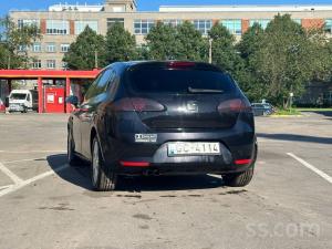 Black SEAT Leon 2006 in Riga, with an engine capacity of 2.00 L and mileage of 244 thousand km for 2800 €, photo  on AUTOMOTO.COM.LV