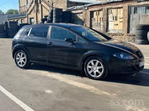 Melns SEAT Leon 2006 Rīga, ar dzinēja tilpumu 2.00 L un nobraukumu 244 tūkst. km par 2800 €, foto 5 vietnē AUTOMOTO.COM.LV