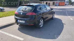 Melns SEAT Leon 2006 Ogre, ar dzinēja tilpumu 2.00 L un nobraukumu 394 tūkst. km par 2050 €, foto 4 vietnē AUTOMOTO.COM.LV