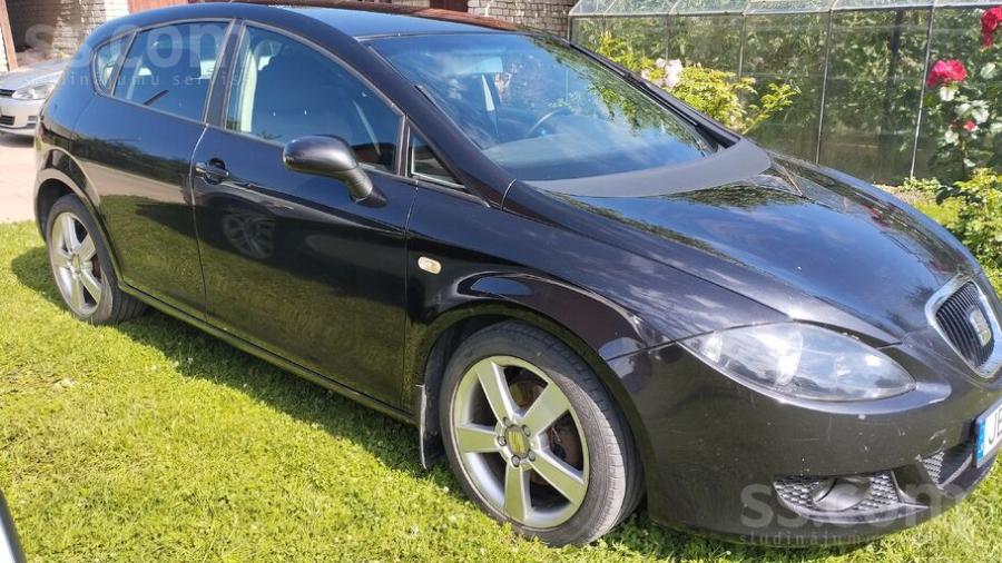 Melns SEAT Leon 2006 Ogre, ar dzinēja tilpumu 2.00 L un nobraukumu 394 tūkst. km par 2050 €, foto 7 vietnē AUTOMOTO.COM.LV