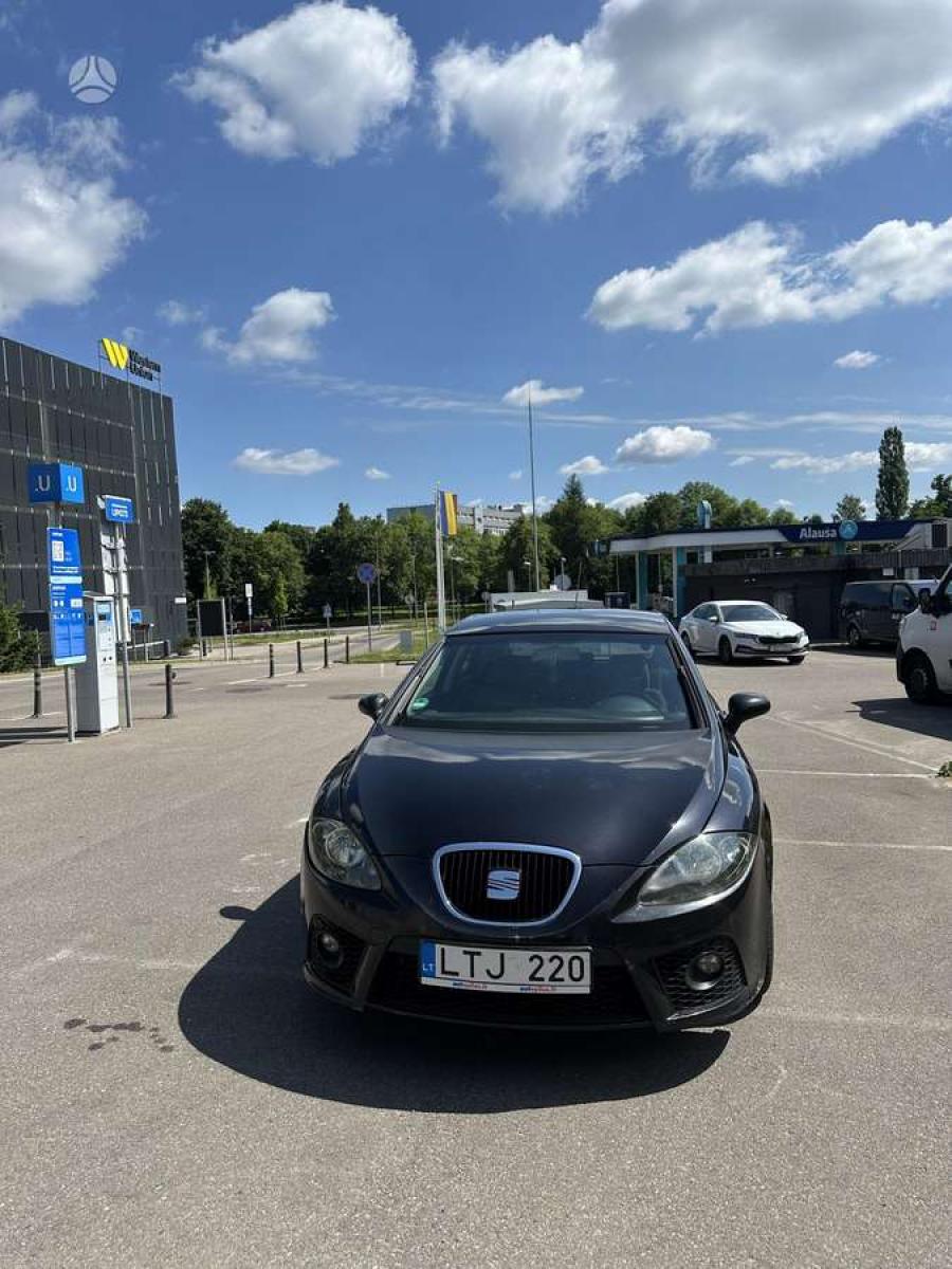 Melns SEAT Leon 2006 Viļņa, ar dzinēja tilpumu 1.97 L un nobraukumu 315 tūkst. km par 1500 €, foto 1 vietnē AUTOMOTO.COM.LV