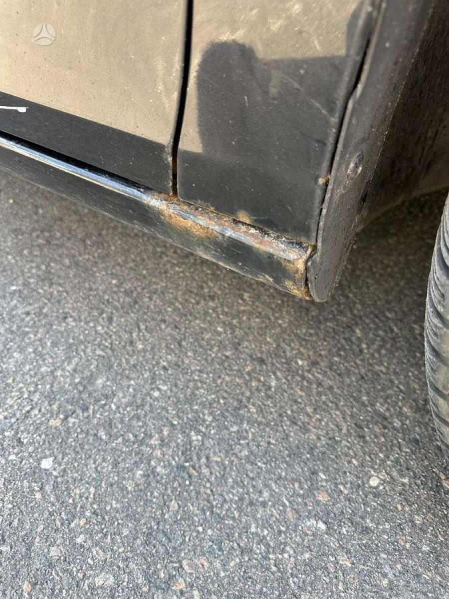 Melns SEAT Leon 2006 Viļņa, ar dzinēja tilpumu 1.97 L un nobraukumu 315 tūkst. km par 1500 €, foto 10 vietnē AUTOMOTO.COM.LV